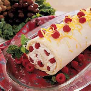 Raspberry Cake Roll Recipe | Taste of Home